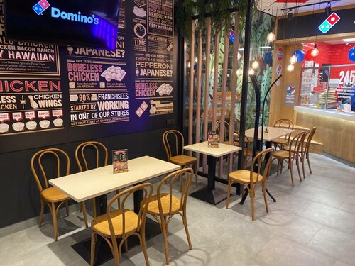 Pizzacılar Domino's Pizza, Navapolatsk, foto