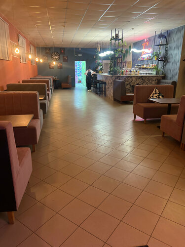 Kafe Guests, Blagodarny, foto