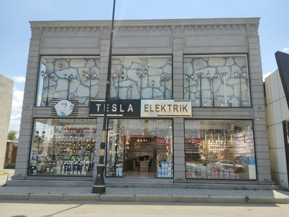 Elektrik ve benzinle çalışan aletler Tesla elektrik, Gence, foto