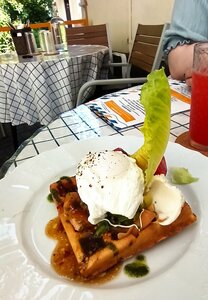 Фанки Франки (Flerova Street No:11, Dubna), restoran  Dubna'dan