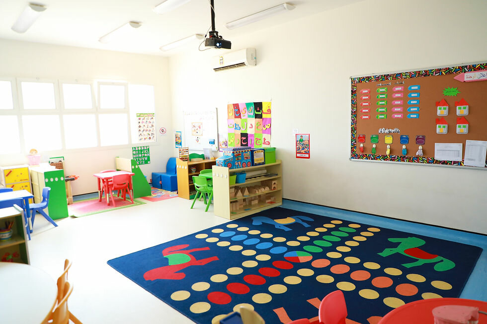 Özel okul Al Nokhbah Scientific Private School, Dammam, foto