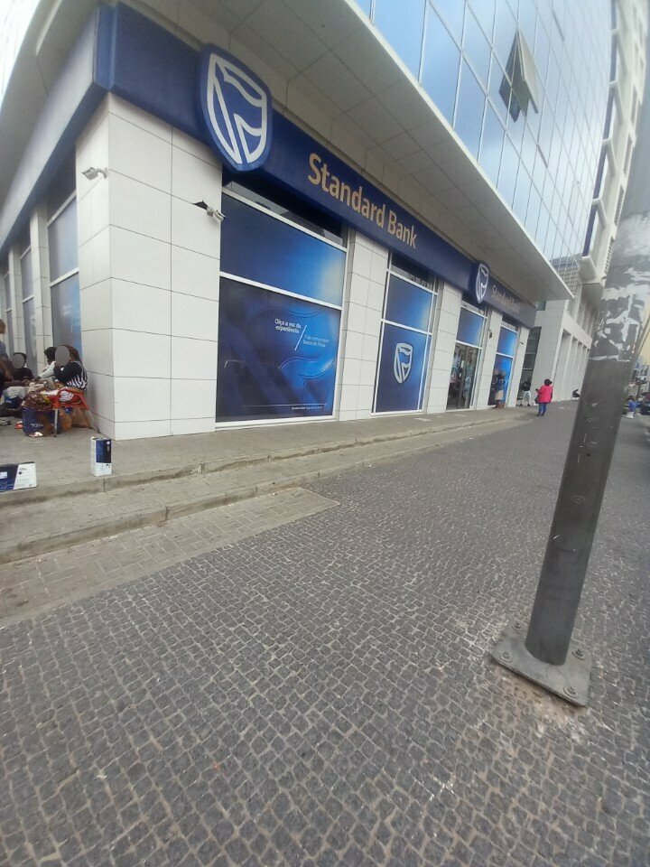 ATM'ler Standard Bank, Loanda, foto