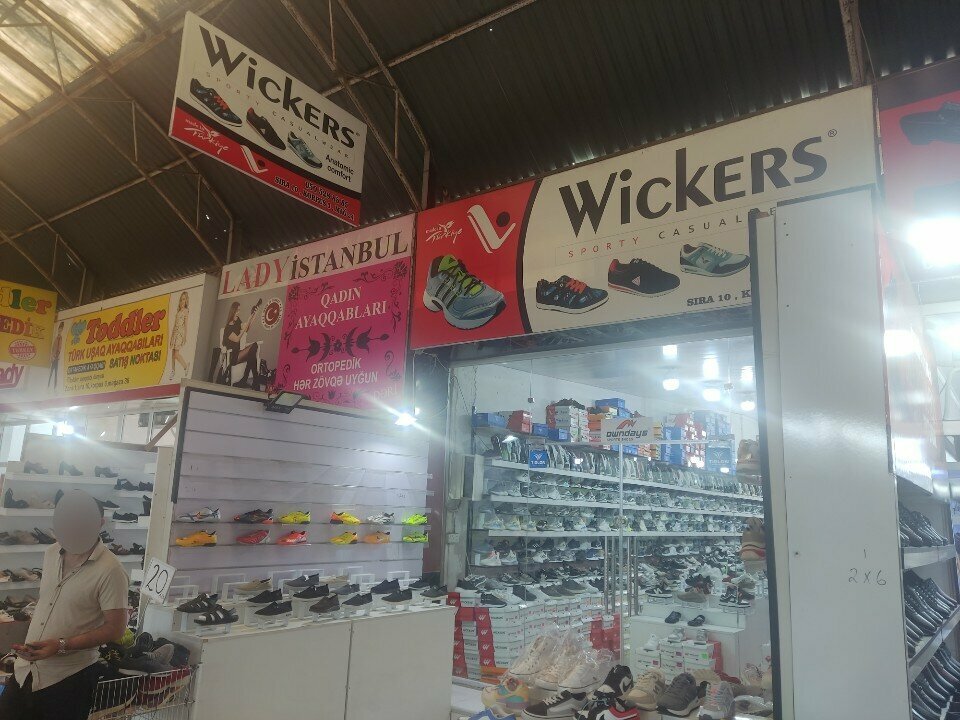 Ayakkabı mağazaları Wickers, Bakü, foto