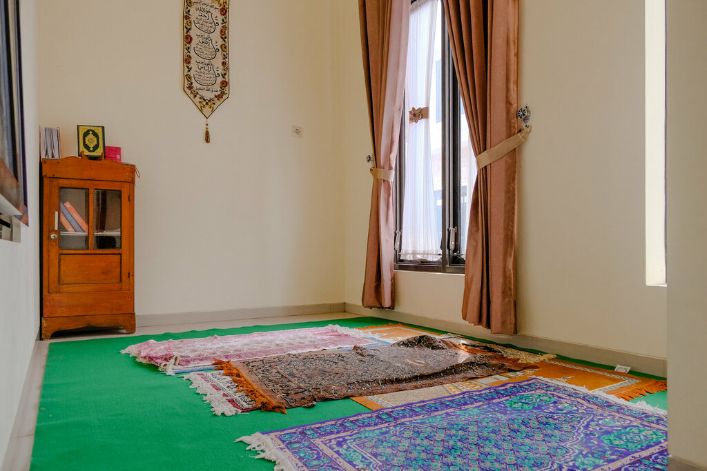 Otel Oyo 2317 Griya Merjosari Family Syariah, Malang, foto