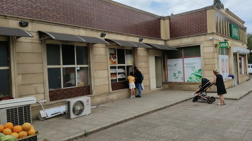Ekmek fırını Brauni Şirniyyat Evi, Gence, foto
