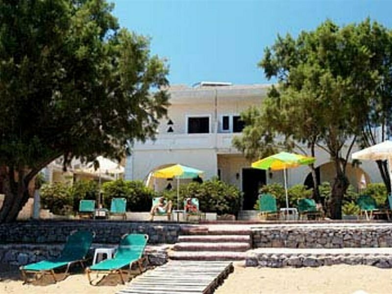 Daireler Kato Stalos Beach, Dünya, foto