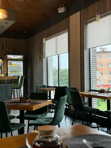 Kafe Vitraj (Kalininskaya ulitsa No:40Б), kafe  Lesozavodsk'tan