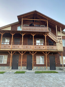 Кедр (Komsomolskaya ulitsa No:33, Belokurikha), otel  Belokuriha'dan
