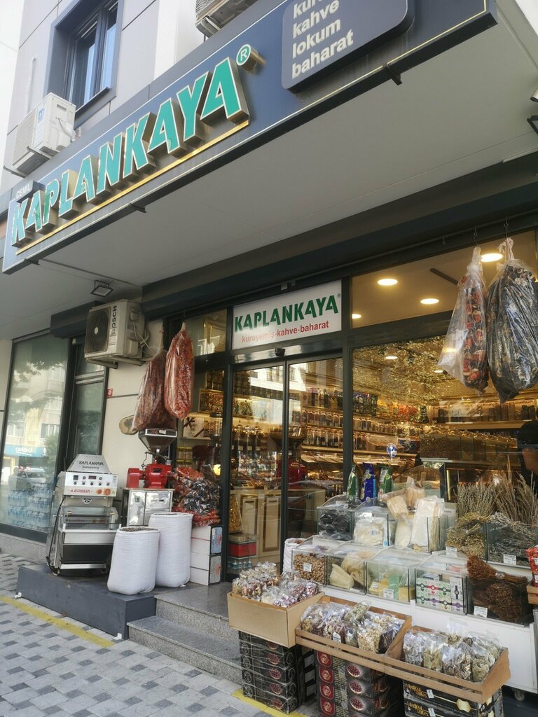 Kuruyemiş, atıştırmalık, kuru meyve Kaplankaya Kuruyemiş, İstanbul, foto