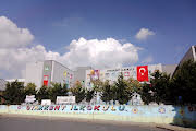 Ortaokul Oyakkent Ortaokulu, İstanbul, foto