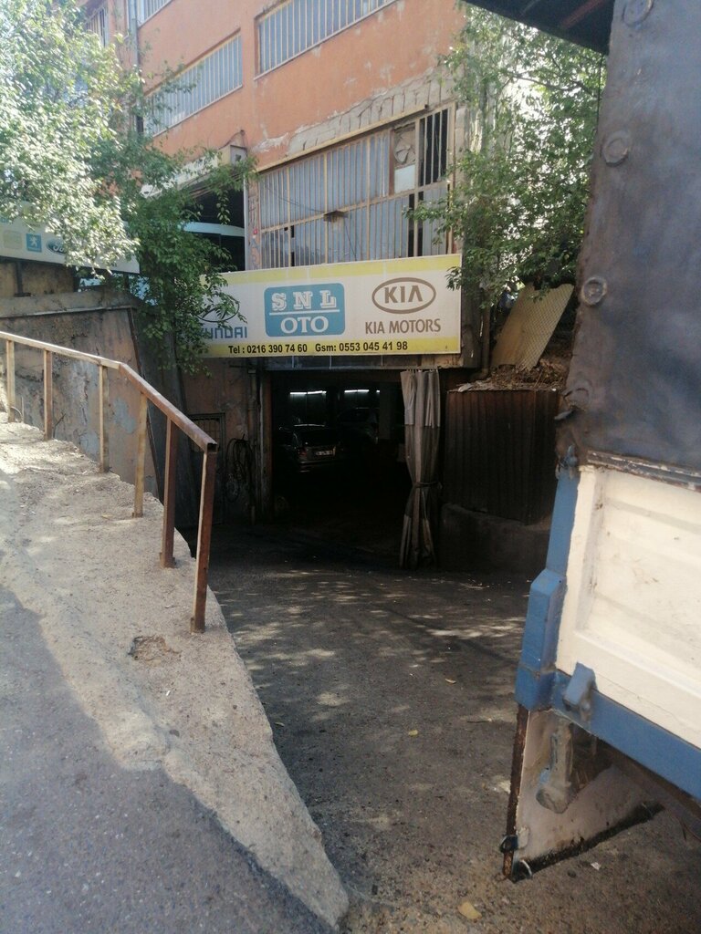 Otomobil servisi Snl Oto, İstanbul, foto