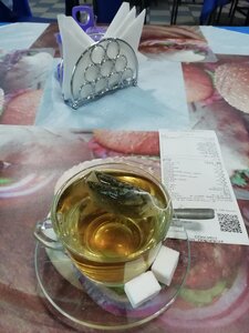 Лакомка (50 let Sovetskoy Vlasti Street No:10, Gus-Khrustalny), kafe  Gus‑Hrustalny'den