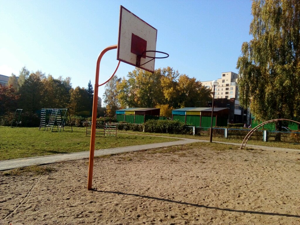 Spor alanı Спортплощадка, воркаут, Minsk, foto