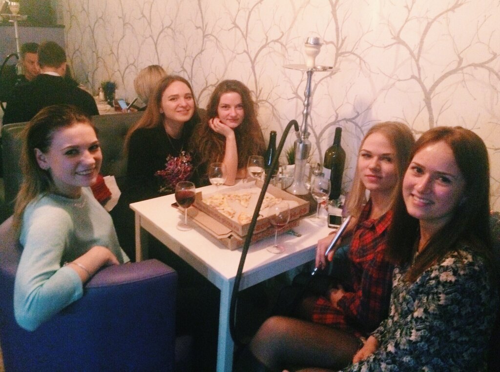 Nargile kafeler Черника, Şçiokino, foto