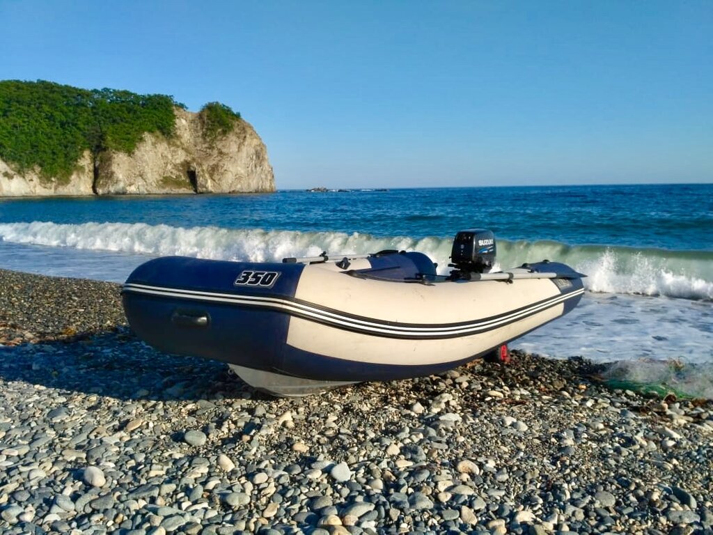 Tekne, kayık, yat Aeromag, Başkurdistan, foto