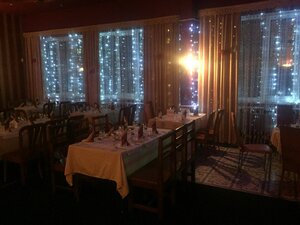 Kaspiy (ulitsa Dzerzhinskogo No:18А), restoran  Apatity'den