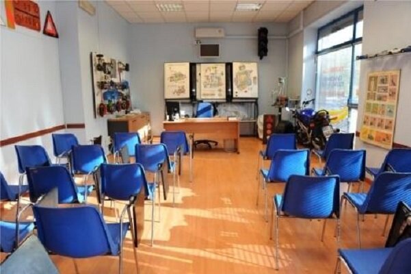 Sürücü kursları Autoscuola Eureka Fiduciaria Aci, Torino, foto