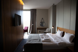 Eleven Hotel & Hall (Araıly kóshesi No:16, Almaty), otel  Almatı'dan
