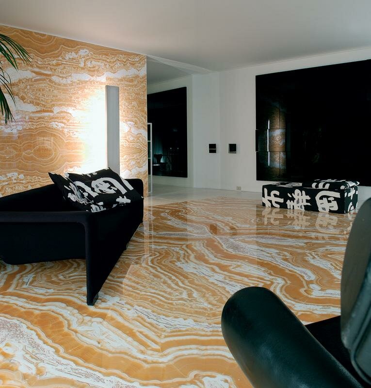 Taş ürünler ve yapılar UralGranitMontag, Yekaterinburg, foto