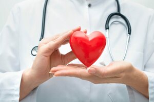 Zdorov'e (ulitsa Kirova No:1), tıp merkezleri ve klinikler  Sovetsk'ten