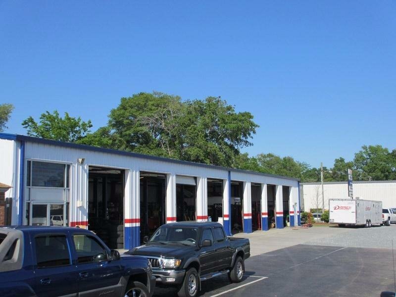 Jant ve lastikçiler Duke's Tire Pros, Wilmington, foto