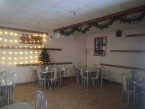Гулливер (Krasnoarmeyskaya ploshchad No:97Д), kafe  Starodub'dan