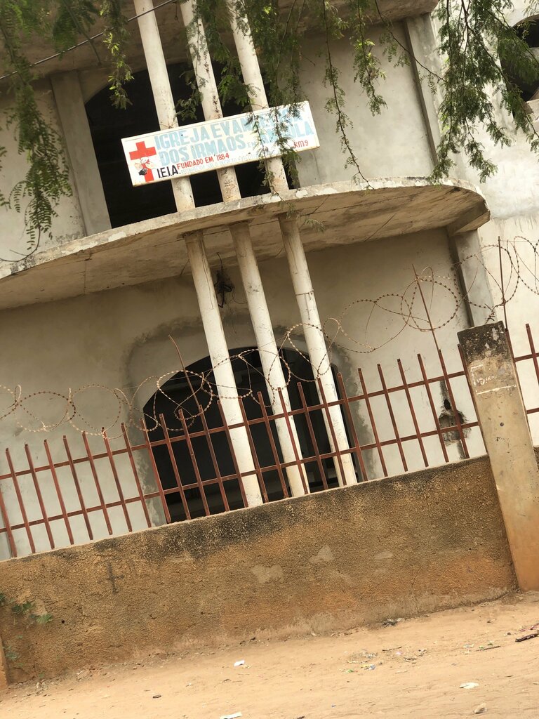 Protestan kilisesi Igreja Evangélica dos Irmãos, Loanda, foto