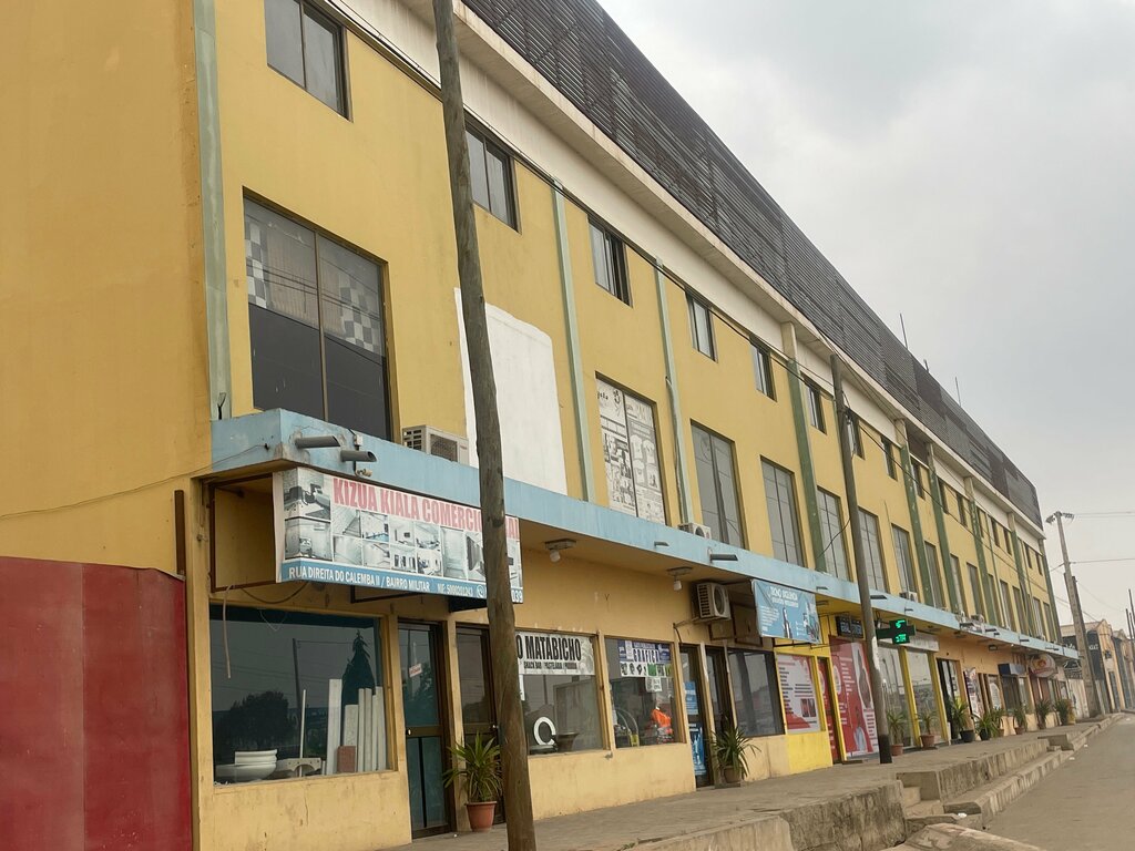 Alışveriş merkezleri Centro Comercial Maria Luísa, Loanda, foto
