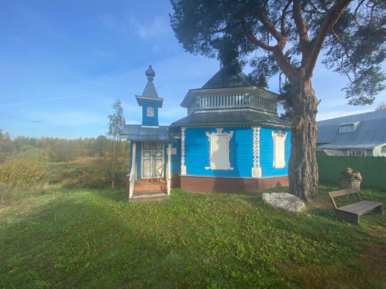 Şapel, haç anıtı Часовня Димитрия Солунского, Vologodskaya oblastı, foto