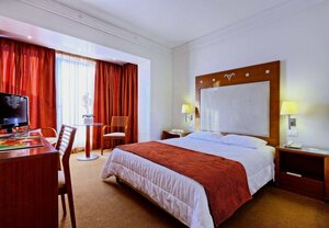 Atrion Hotel (The Periphery of Crete, Heraklion), otel  Kandiye'den (İraklion'dan)