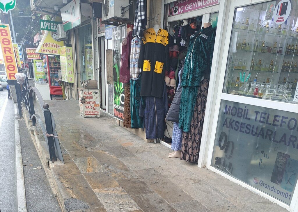 Berberler Kişi Salonu, Bakü, foto