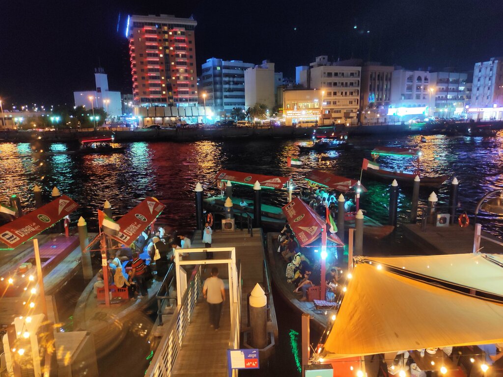 Restoran Creek City Restaurant, Dubai, foto