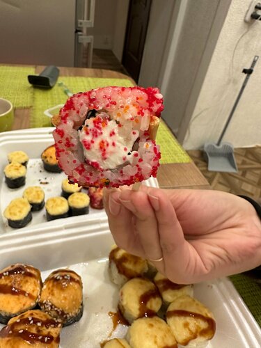 Suşi ve asya ürünleri Sushi Wok, Murmanskaya oblastı, foto
