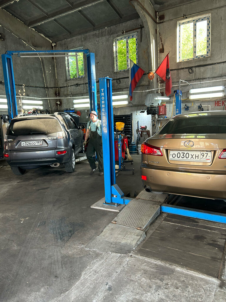 Otomobil servisi Amd, Moskova, foto