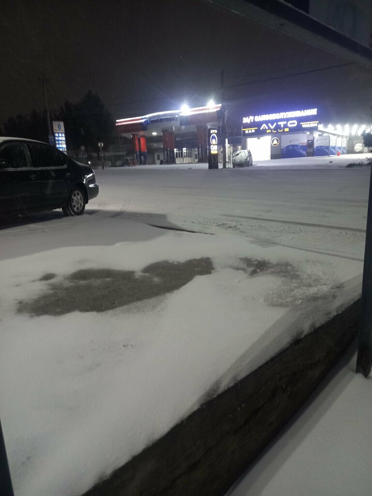 Benzin istasyonu Carvon, Taşkent eyaleti, foto