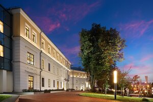 The Refectory (Maksima Bagdanovicha Street No:2к3), restoran  Minsk'ten