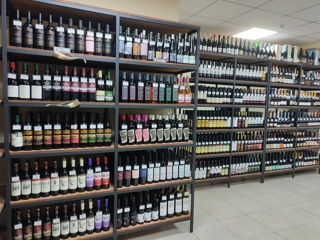 Alkollü içecekler Ladoga Wine, Stavropol, foto
