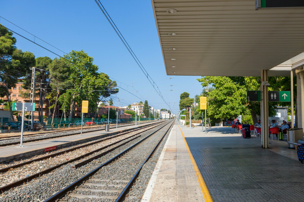 Tren garları Salou, Katalonya, foto