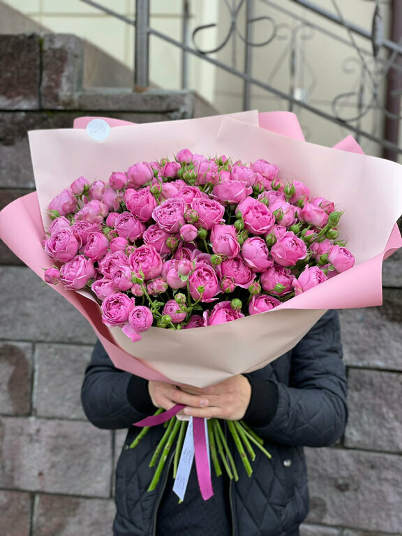 Çiçekçiler Magazin tsvetov VeeyeNarru, Kalininsk, foto