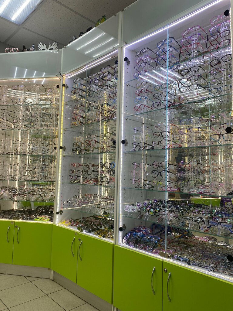Optik Lightopticsone, Moskova, foto