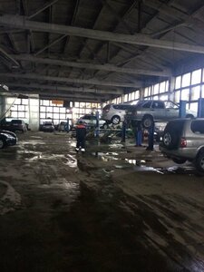 Dizel-Servis (Vostochnaya ulitsa No:1А, Klintsy), otomobil servisi  Klintsy'den