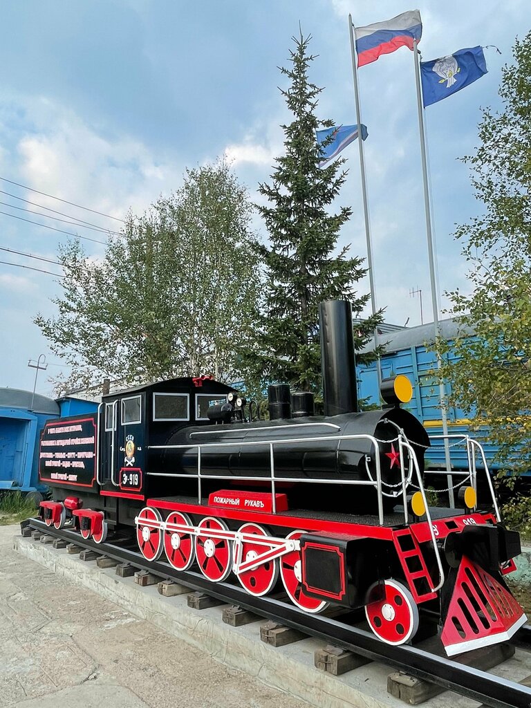 Demiryolları yönetimi ve bakımı Локомотивное депо Ямальской железнодорожной компании, Novy Urengoy, foto