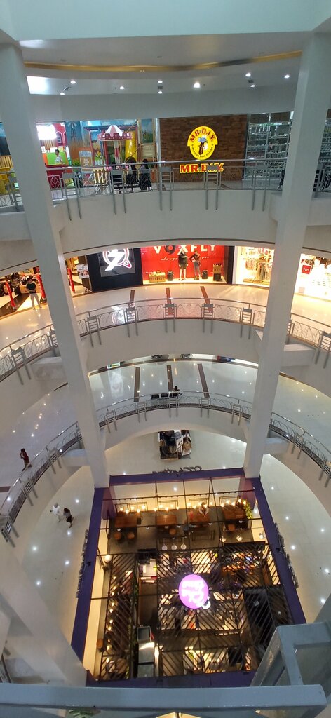 Alışveriş merkezleri Mall Olympic Garden, Malang, foto