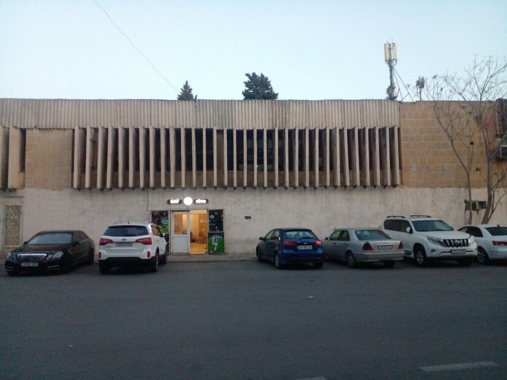Bar Çay Pivə, Bakü, foto
