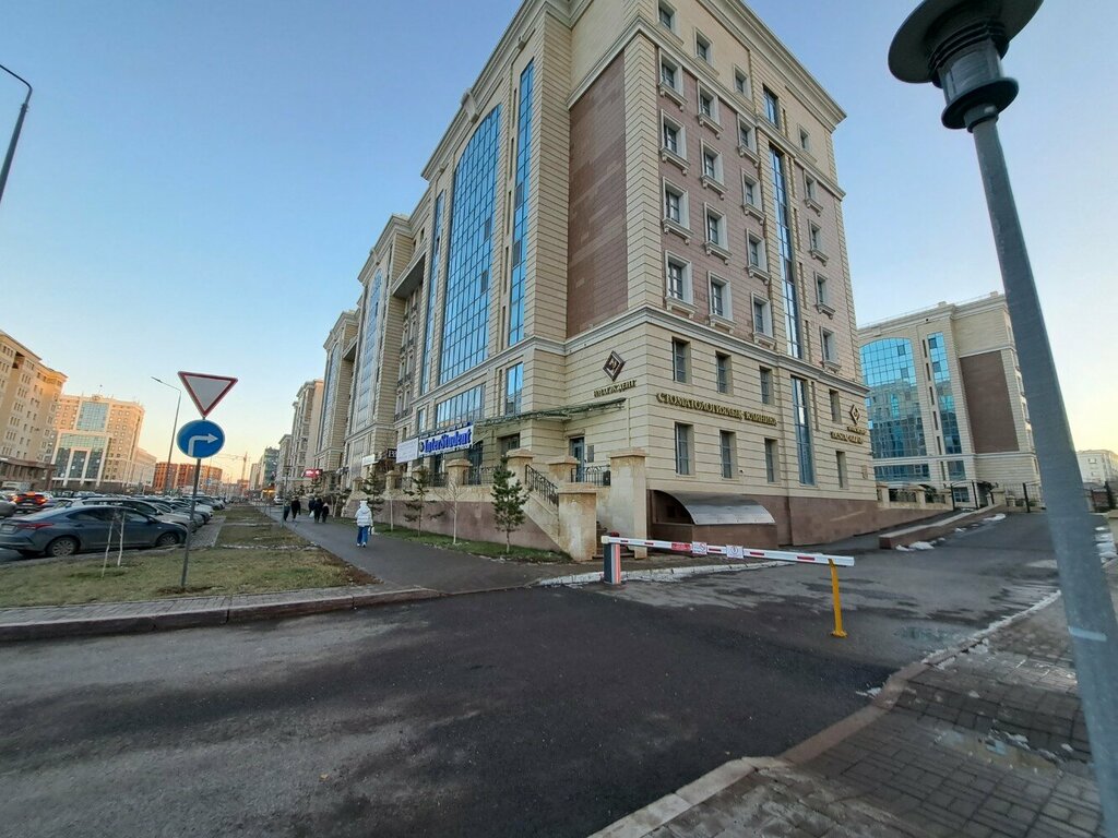 Özel muayenehaneler Plastic surgeon Zhilichev Dmitry Alekseevich, Astana, foto