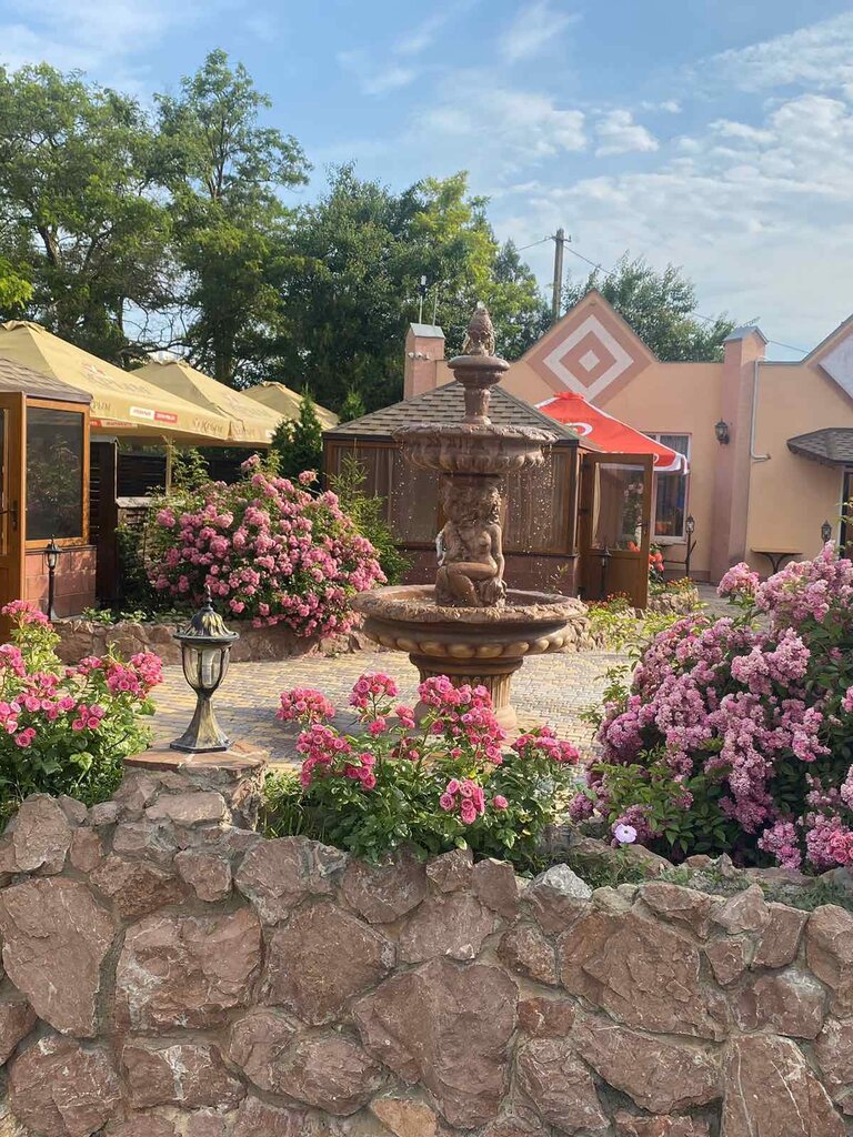 Kafe Шашлычный дворик, Kırım Cumhuriyeti, foto