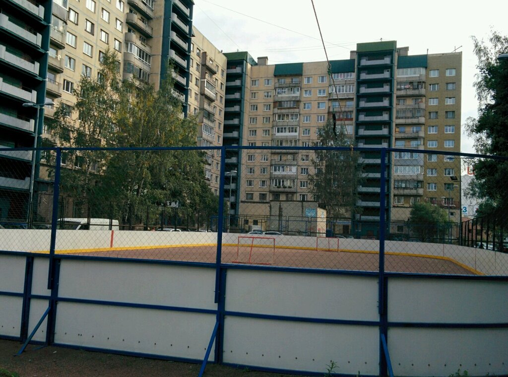 Buz pateni pistleri Ice rink, Saint‑Petersburg, foto