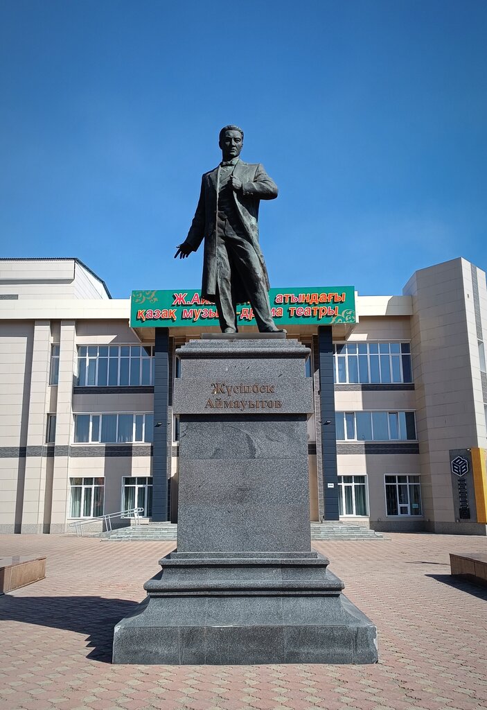 Anıt, heykel J. Aımaýytov, Pavlodar, foto