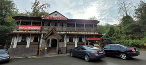 Prival Kazaka (Shosseynaya ulitsa No:54Б, selo Mikhaylovskiy Pereval), kafe  Krasnodarski krayından