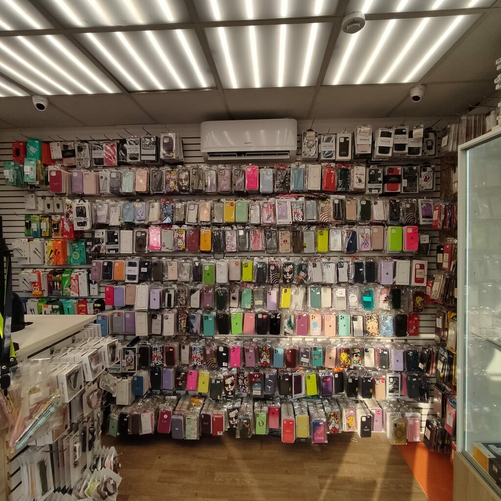 Cep telefonu aksesuarları Aksmania, Saint‑Petersburg, foto